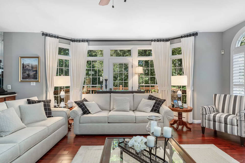 Sunshine Drapery - St. Louis Custom Draperies & Window Treatments